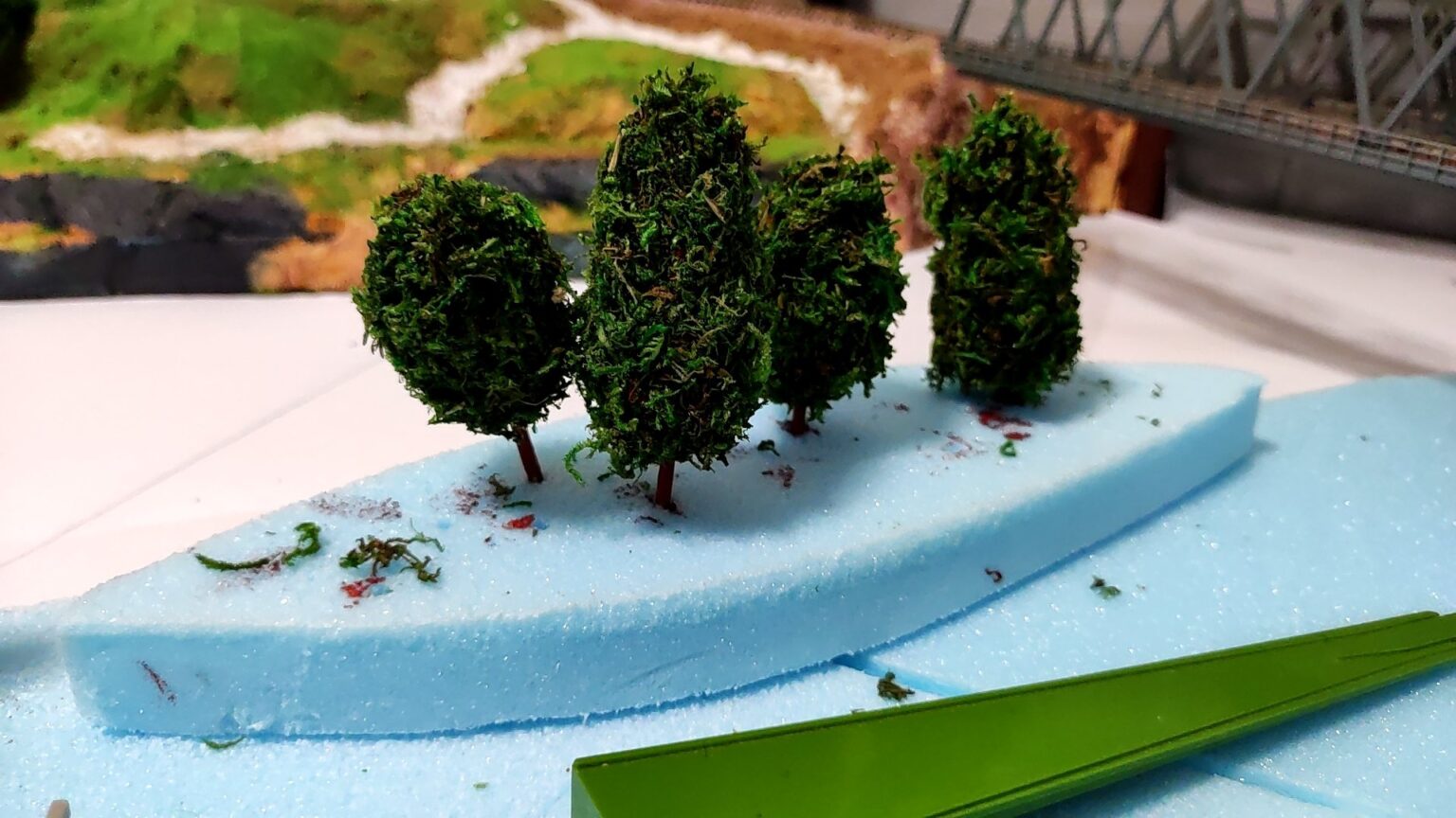 格安で作れる！100均素材でジオラマの樹木を作ってみた - YOYAN BLOG